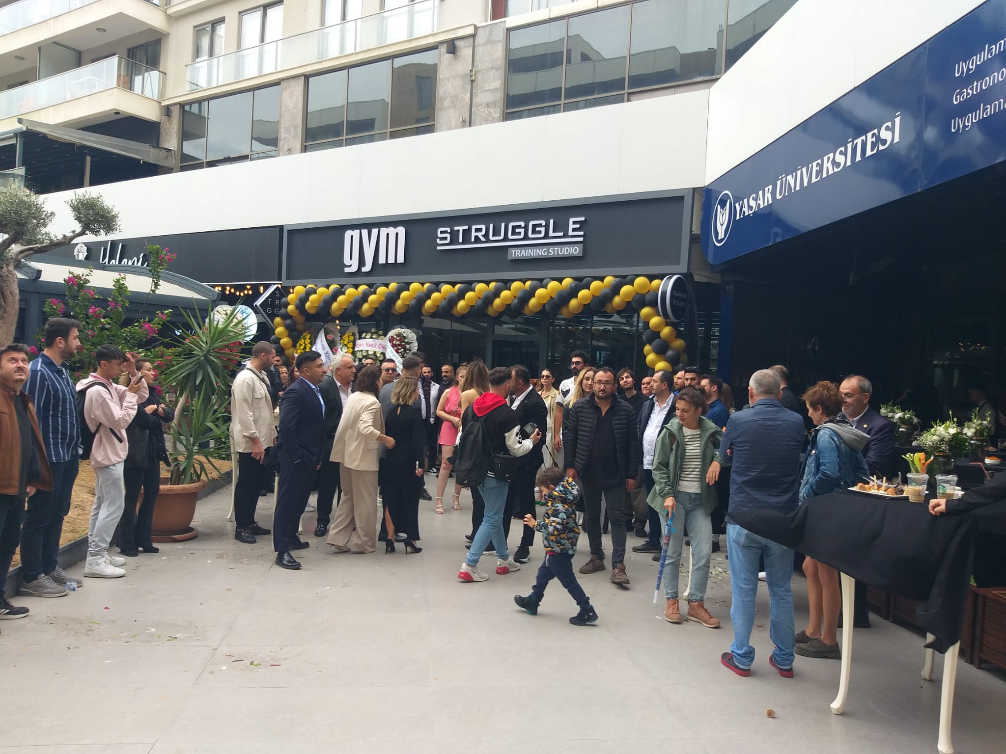 Gym Struggle İzmir'de 3.şubesini açtı - Spor - Öncü Şehir Gazetesi