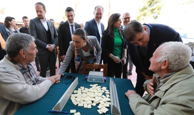 Cemil Tugay’dan Efes Selçuk'a söz: Koşarak geleceğim - Siyaset - Öncü ...